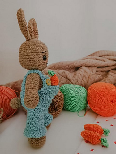 Ravelry: Peter Rabbit Amigurumi pattern by Ruddy Rodríguez
