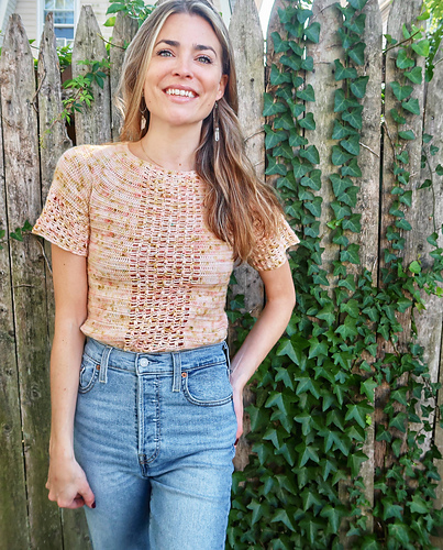 Ravelry: Belladonna Blouse pattern by Laura Murphy