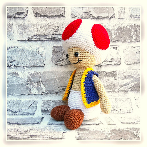 Ravelry: Super Mario TOAD / Pilzmännchen pattern by Michaela Sumionka