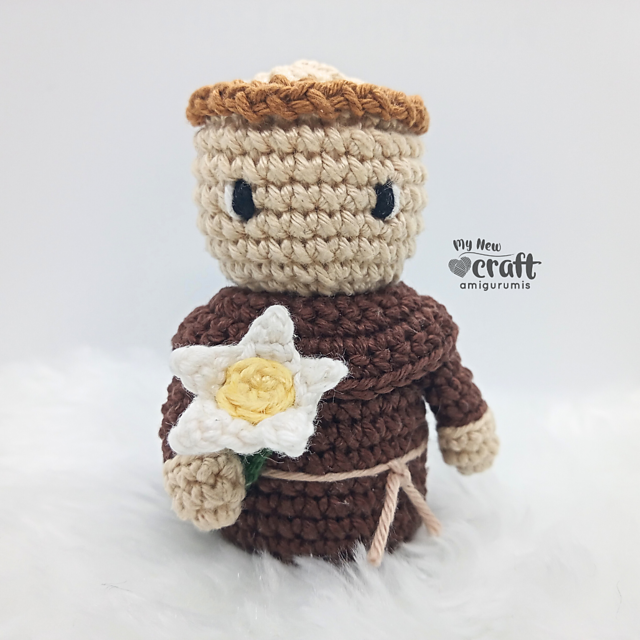 Ravelry: Mini Saint Anthony Amigurumi pattern by Isabela Tavares