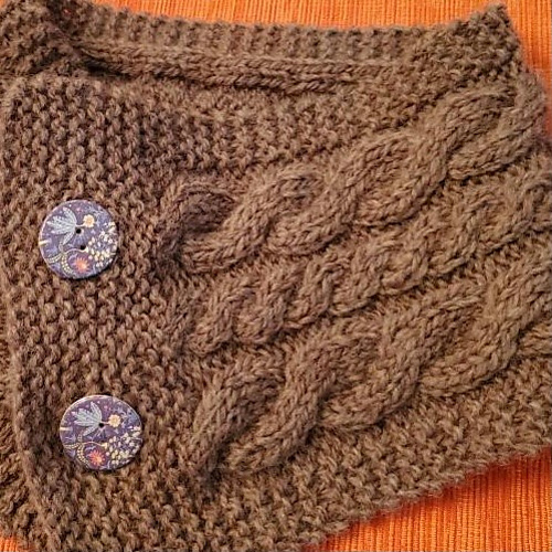 Ravelry: Button Up Cowl pattern by Christine Adams