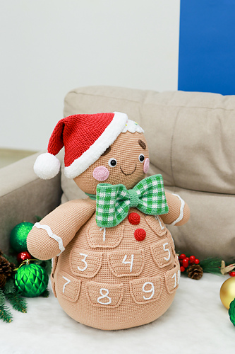 Ravelry: Gingerbread Man Advent Calendar pattern by Marina Chuchkalova