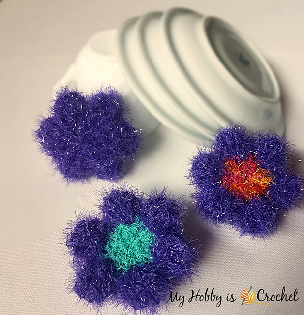 Ravelry: 3D Flower Scrubby pattern by Kinga Erdem