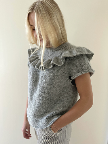 Ravelry: CHUNKY FRILL ME pattern by NORgardknitters