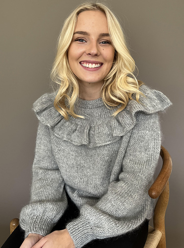 Ravelry: CHUNKY FRILL ME pattern by NORgardknitters