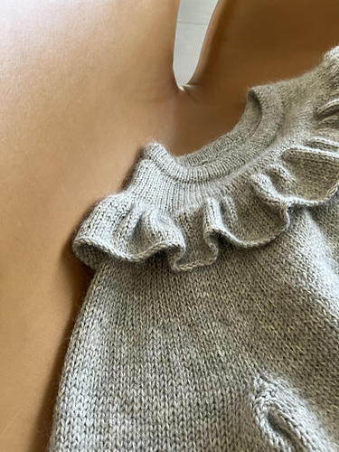 Ravelry: CHUNKY FRILL ME pattern by NORgardknitters