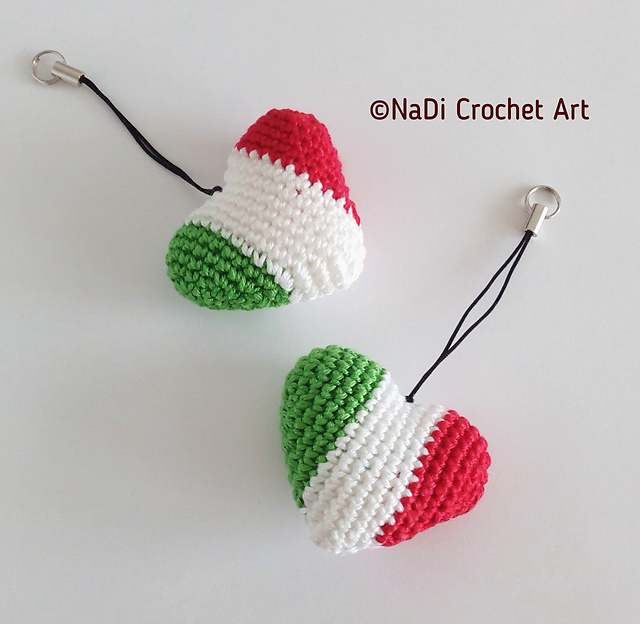 Ravelry: NaDiCrochetArt's Italy flaf 3-D heart. keychain