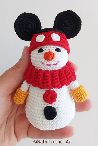 Ravelry: Mickey Mouse Snowman pattern by Nadi Steiner