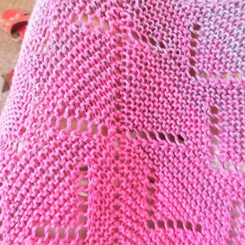 Ravelry: Ijoulios pattern by NaRoKnit