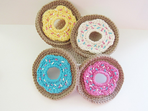 Ravelry: Doughnut Coasters and Holder Set pattern by CrochetDreamz