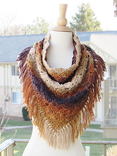 Ravelry: Celestia Triangle Cowl pattern by CrochetDreamz