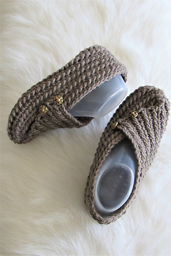 Ravelry: Magic Slippers pattern by CrochetDreamz