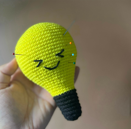 Ravelry: Glowy Bulb pattern by Nada Fatouh