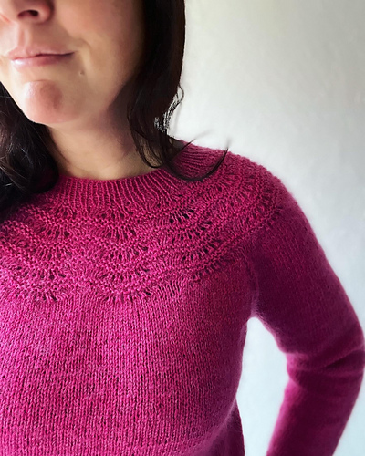 Ravelry: Velaris pattern by Nadia Crétin-Léchenne