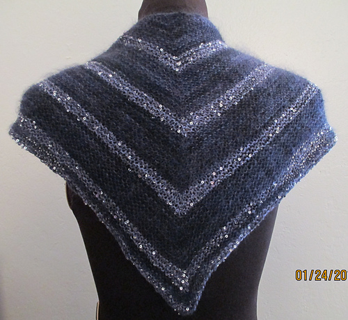 Ravelry: Shiny Garter Triangle pattern by Iris Schreier
