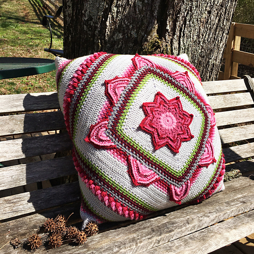 Ravelry: In Bloom CAL pattern by Johanna Lindahl