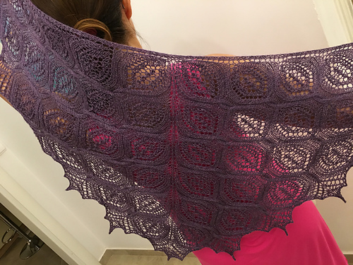 Ravelry: Hot and twisted shawl pattern by Athanasia Andritsou