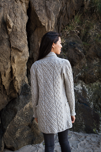 Ravelry: Studio Cardi pattern by Nadya Stallings