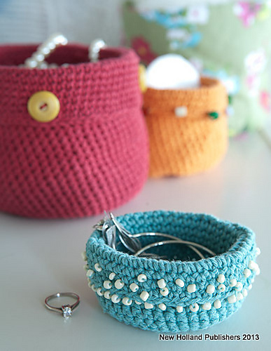 Ravelry: Cache Pots pattern by Natalie Clegg