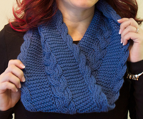Ravelry: Suzanne pattern by Natalie Servant
