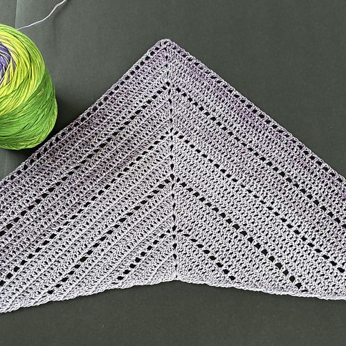 Ravelry: Lavender Shawl pattern by Natalie Lviv
