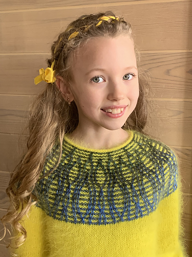 Ravelry: Rose Window Sweater pattern by Lyudmila Aksenik Old