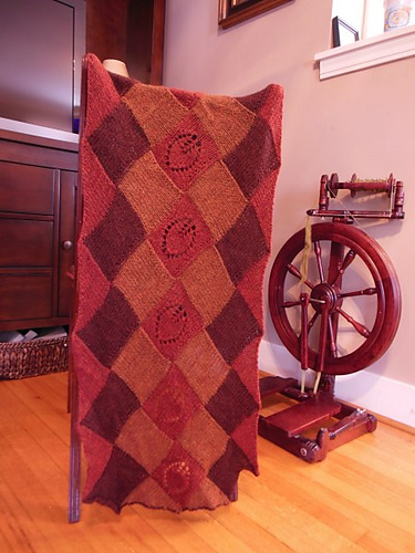 Ravelry: Entrelac Shawl with Leaf Option pattern by Kay Meadors