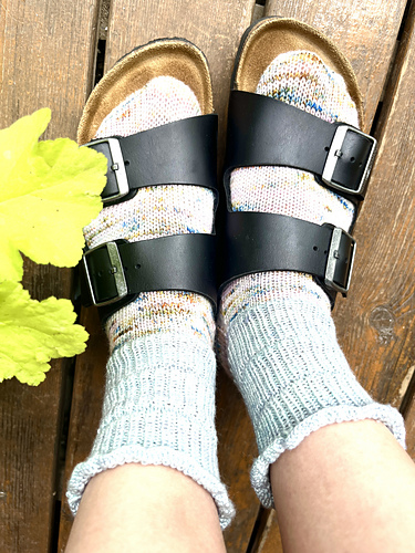 Ravelry: Simple Wavy Edge Socks pattern by nature Knits garden