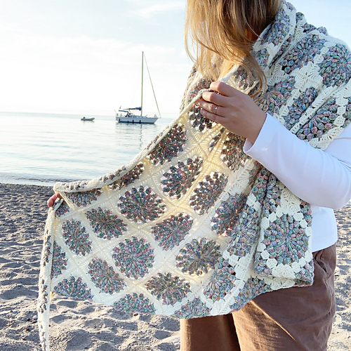 Ravelry: Island Time Shawl pattern by Mallory Krall