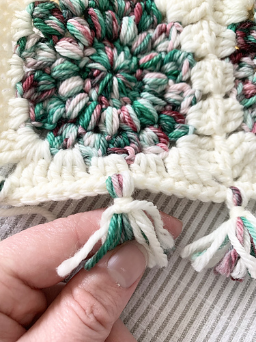 Ravelry: Basic Sunburst Scarf pattern by Mallory Krall