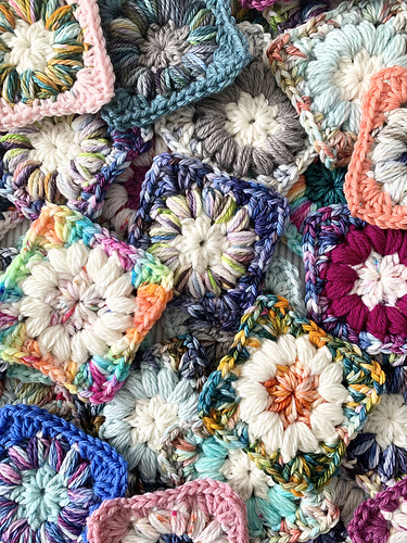 Ravelry: Astrid Blanket pattern by Mallory Krall