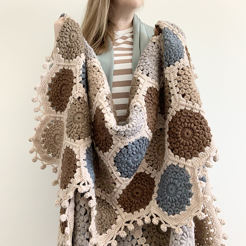 Ravelry: Coastline Sunburst Hexie Blanket pattern by Mallory Krall