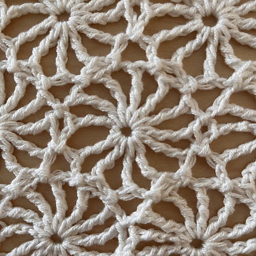 Ravelry: Wagon Wheel Knot Bag pattern by Lisa Hounshell