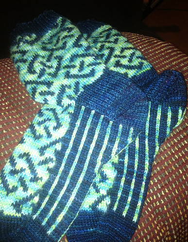 Ravelry: Chain Reaction pattern by Tobi Beck