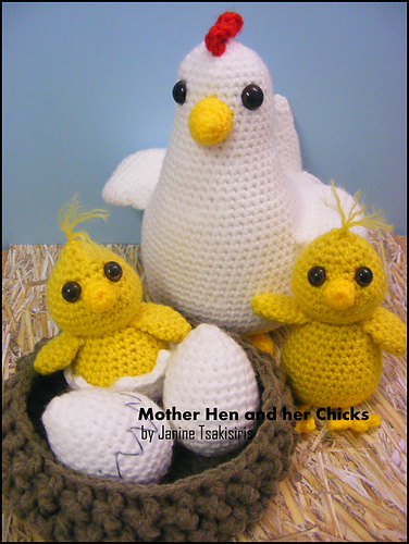 Ravelry: Mother Hen pattern by Janine Tsakisiris