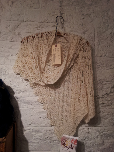 Ravelry: Kikyo Shawlette pattern by Mari Tobita