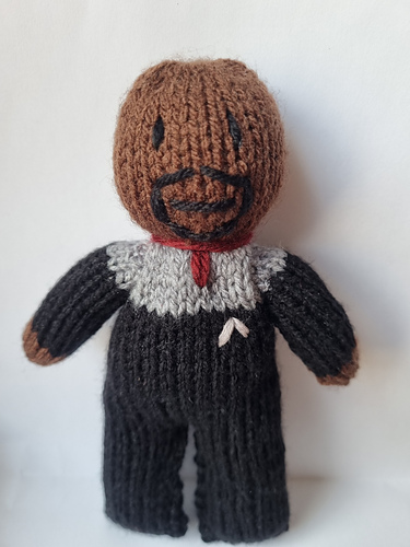 Ravelry: Captain Sisko (Star Trek) pattern by Nerd Knitting