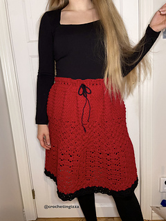 Ravelry: Lilith Skirt pattern by Vanessa Sinopoli