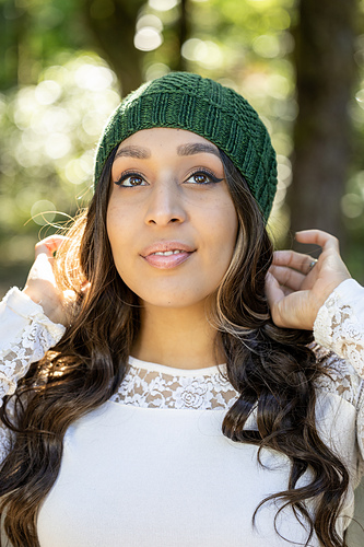 Ravelry: Nydia Hat pattern by Vanessa Smith