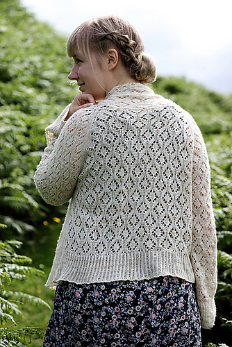 Ravelry: Lala pattern by Anna Johanna