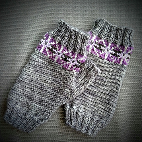 Ravelry: Ääri pattern by Eeva Vee