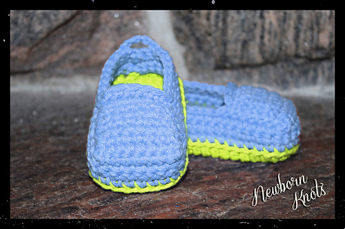 Ravelry: Boys or Girls Easy Slip on Shoes. #29 pattern by Amanda Chapman