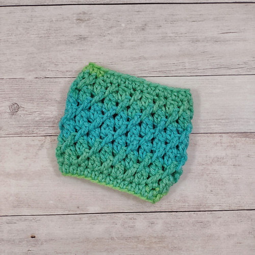Ravelry: Texture Swirl Cup Cozy pattern by Kimberly Santos