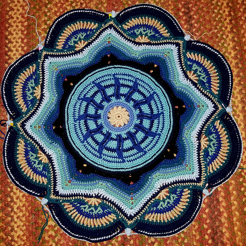 Ravelry: Suna Mandara pattern by Nickie Chapin