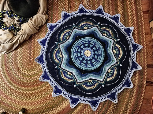 Ravelry: Suna Mandara pattern by Nickie Chapin