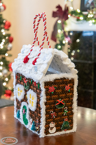 Ravelry: Gingerbread House Purse pattern by Nicole Riley