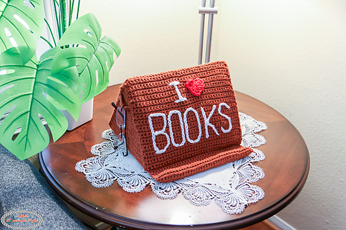 Ravelry: "I Love Books" Book Stand Wedge pattern by Nicole Riley