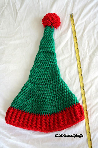 Ravelry: Elf hat with Pom-pom pattern by Nicole Riley