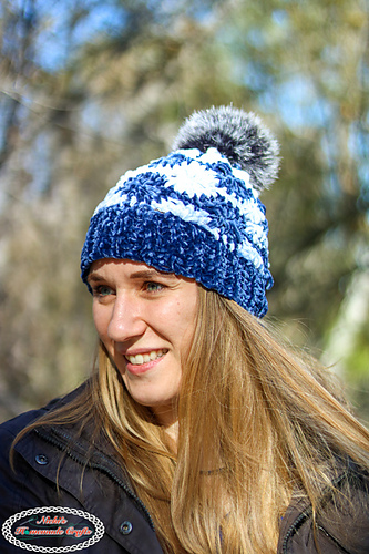 Ravelry: Wheel Hat pattern by Nicole Riley