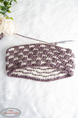Ravelry: Striped Brick Reversible Cowl pattern by Nicole Riley